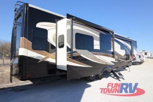 Heartland Landmark 365 Fifth Wheel: Luxury Home On Wheels