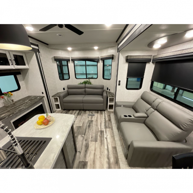 Crossroads Hampton Destination Trailer Review