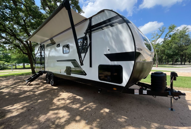 Venture RV Stratus Travel Trailer